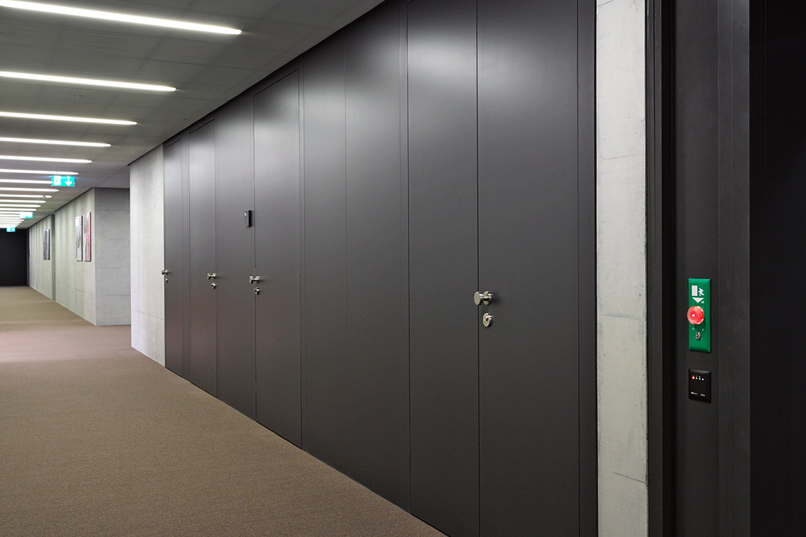 Steigzonen– Elektrofronten-Schränke – EI30 RF1, EI 60 RF1 - Frank Türen AG